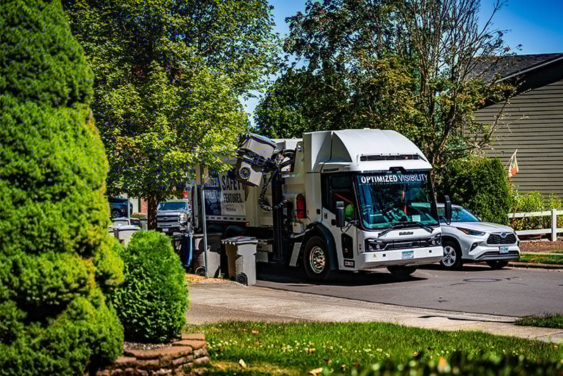 MCNEILUS KICKS OFF ROAD TOUR FEATURING THE VOLTERRA™ ZSL™ FULLY ...